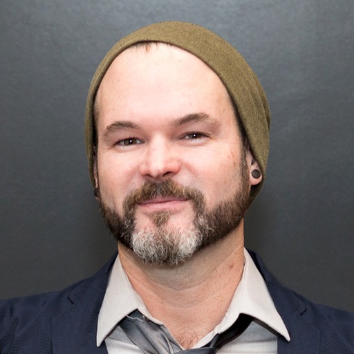 Interviewing Tom Pearson – Review Tales